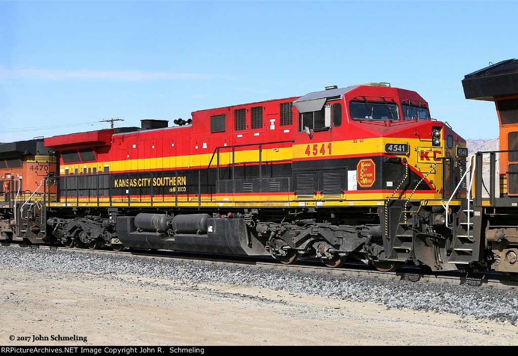 KCSM 4541 (AC4400CW) at Bealville CA. 11/15/2017